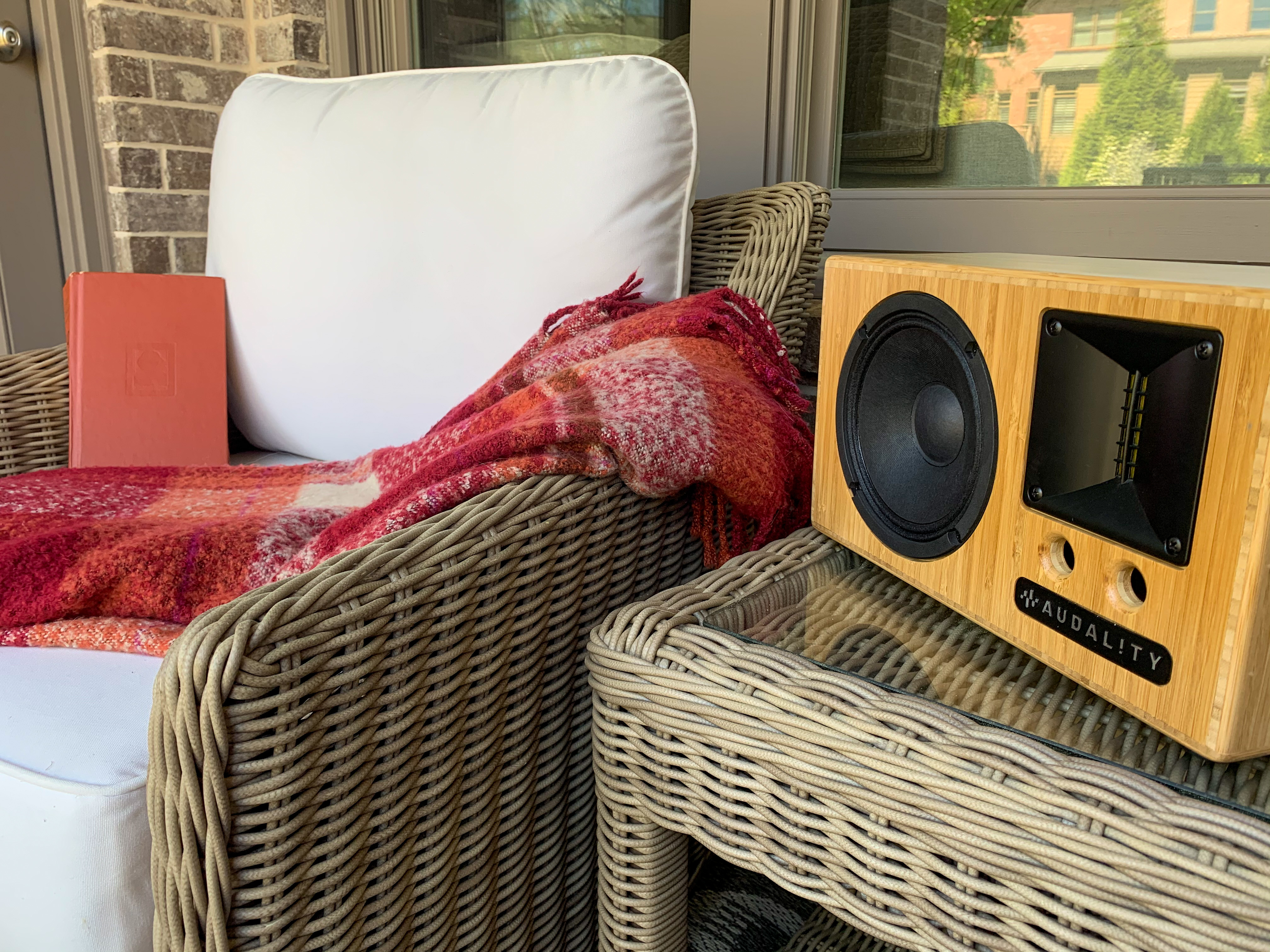 A Simple Wireless Sound System: A Wife's Guide | Audality